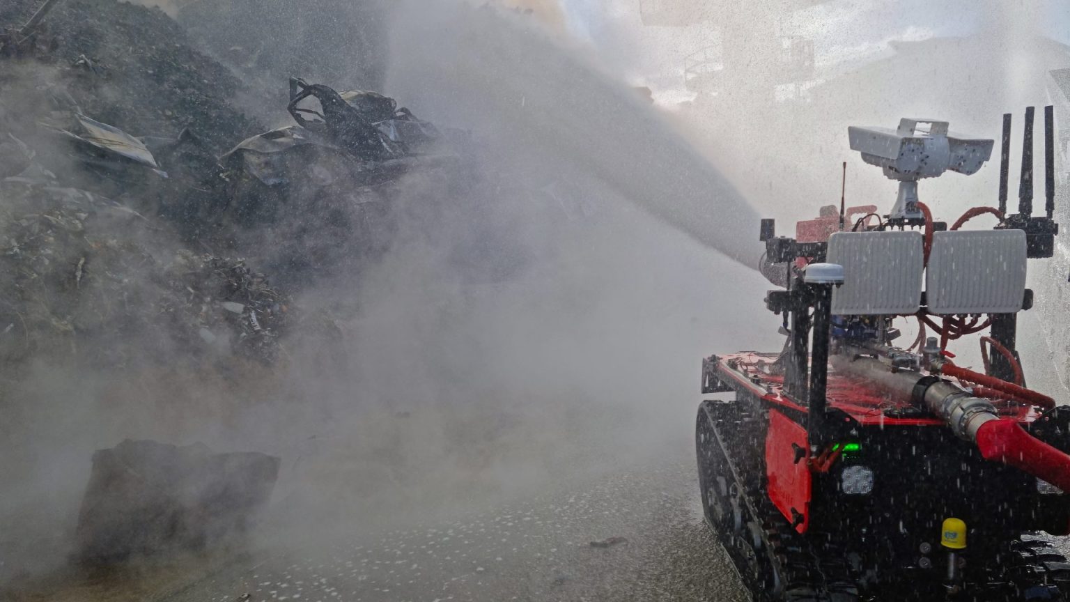 TEC800 firefighting robot - Angatec